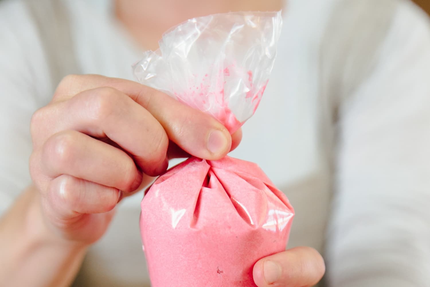 how to make icing bag with plastic bag