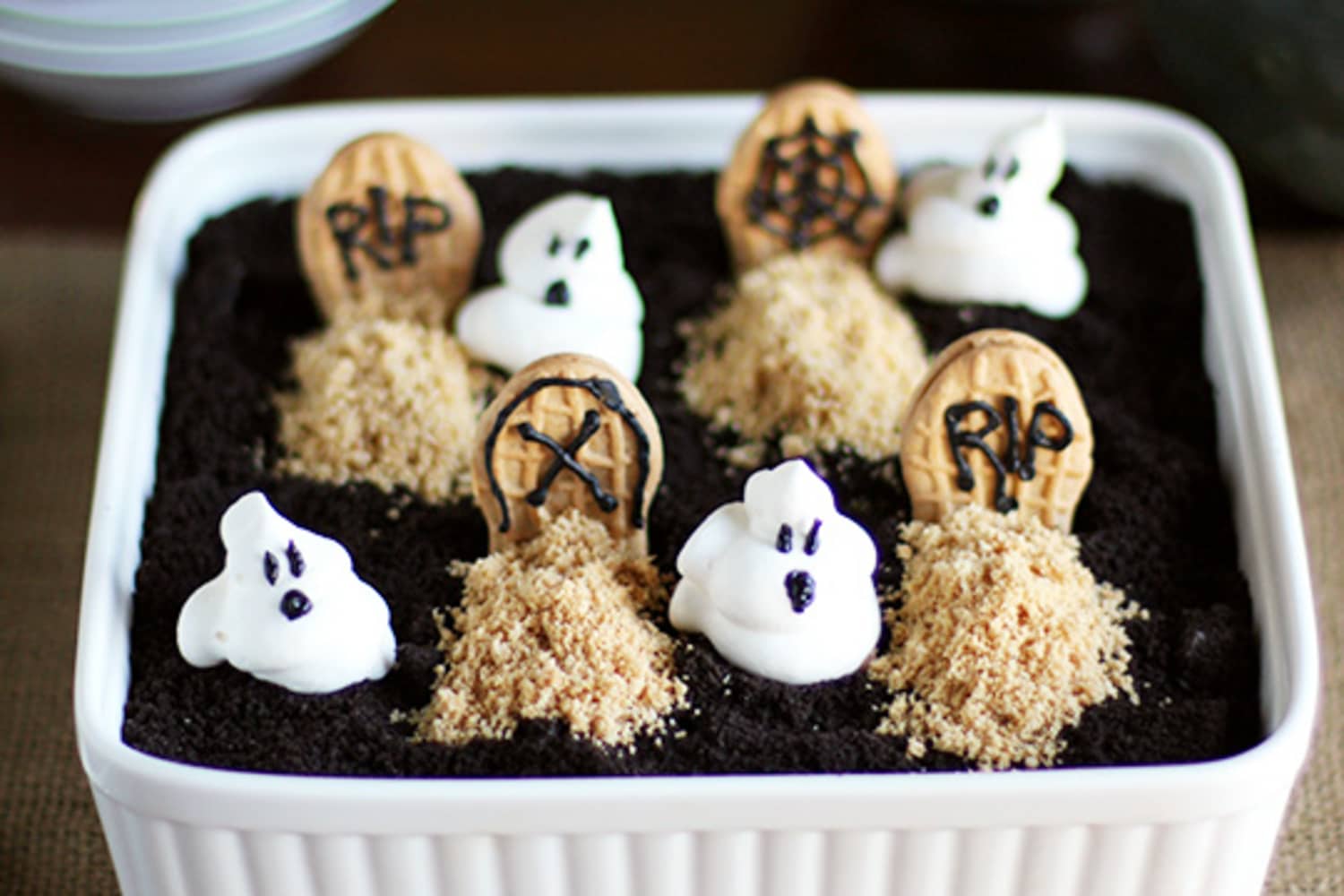 graveyard cake