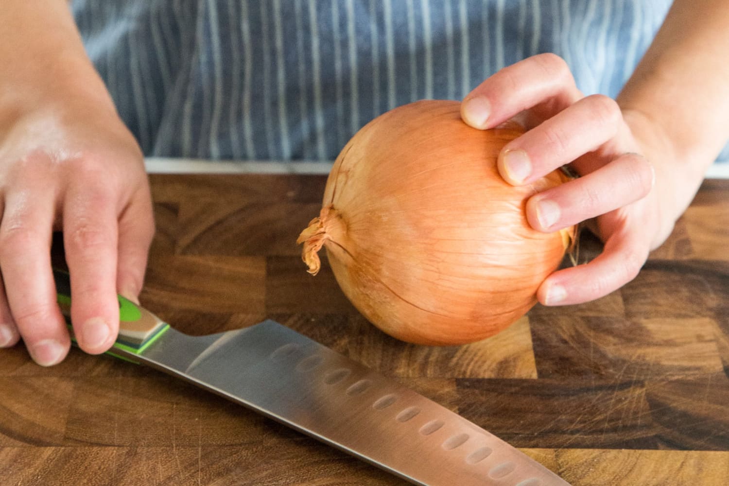 onion cutting techniques