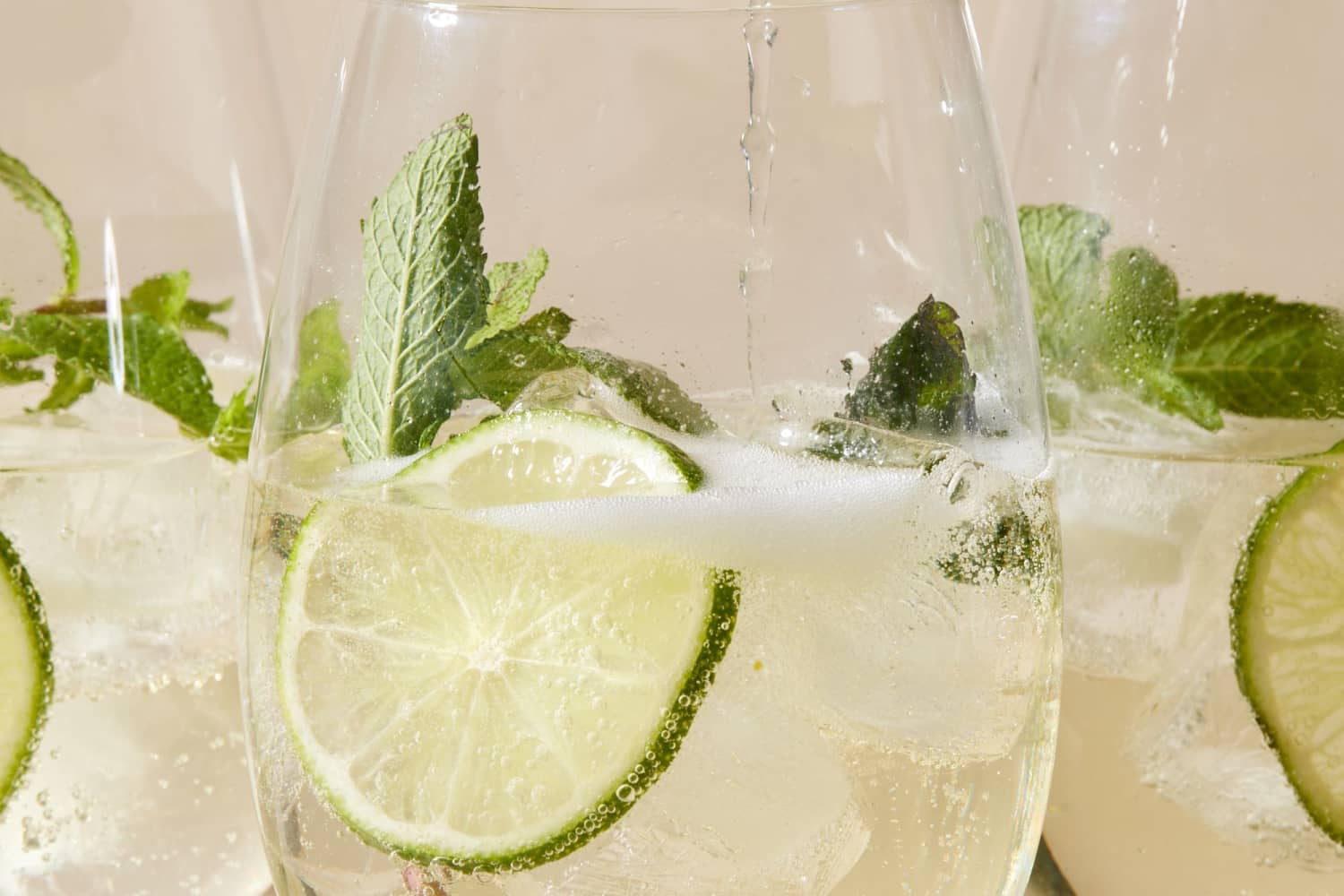 The 4-Ingredient Hugo Cocktail I’ll Be Sipping All Summer | The Kitchn