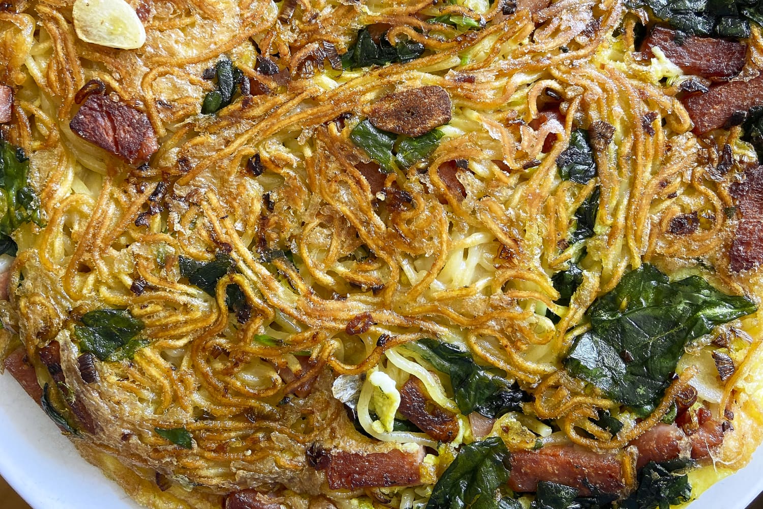 Crispy Ramen Omelet with Spam and Spinach Recipe | Cubby