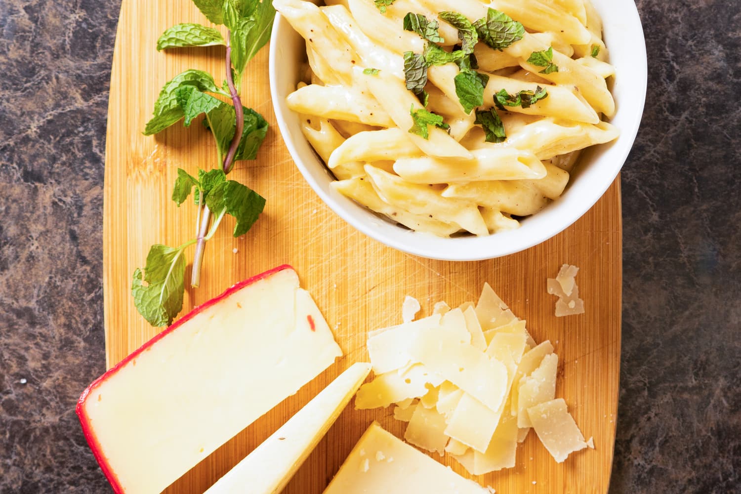 I Made The Pasta Queen's "Minty Mistress Mac & Cheese" — Here's How It ...