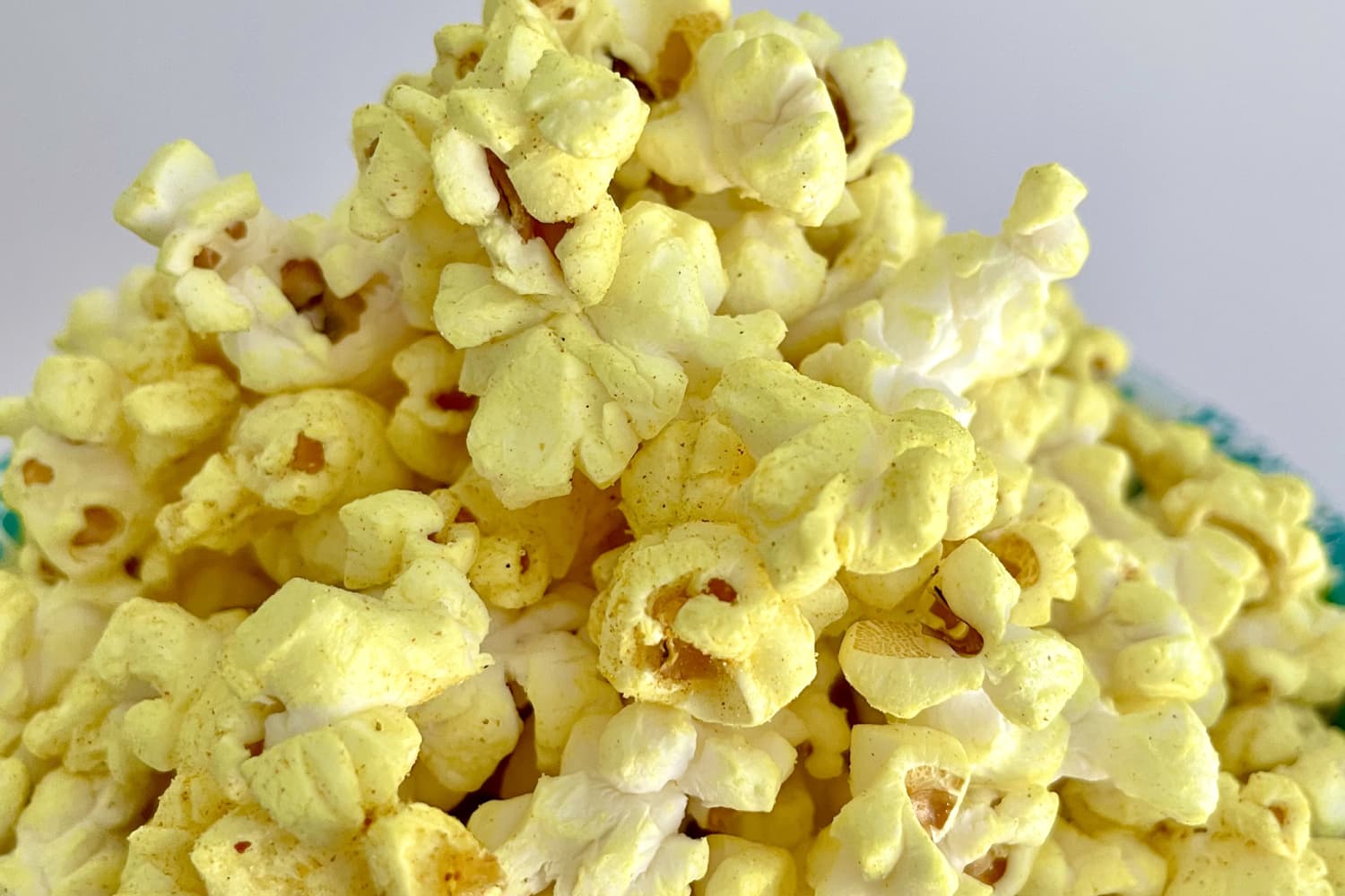 Rob’s Backstage Popcorn Priyanka’s Mumbai Nights Popcorn Review | The Kitchn