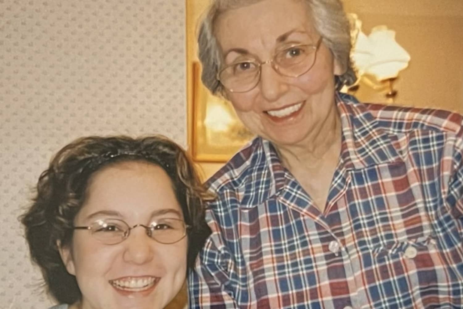 The Bright Kitchen Necessity I Never Clean Without Thanks to My Late ...