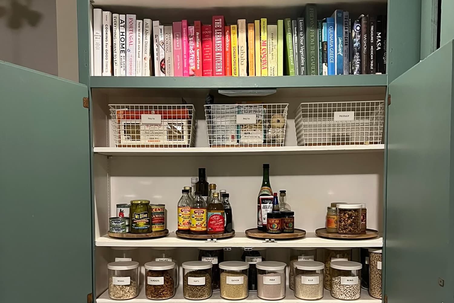 The Surprising Reason You Should Color-Code Your Pantry | Apartment Therapy