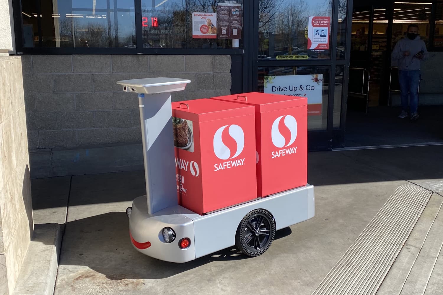 Albertsons Is Testing Remote-Controlled Delivery Carts in California ...
