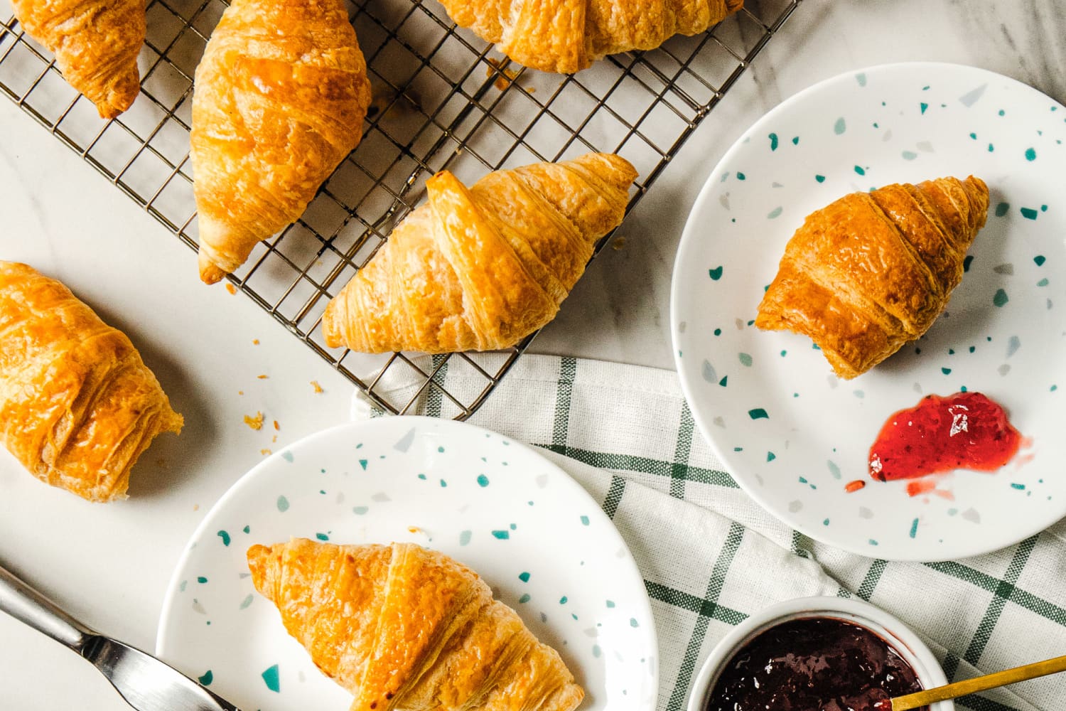 Thomas' Unveiled New Chocolatey Mini Croissants to Make Your Breakfast ...