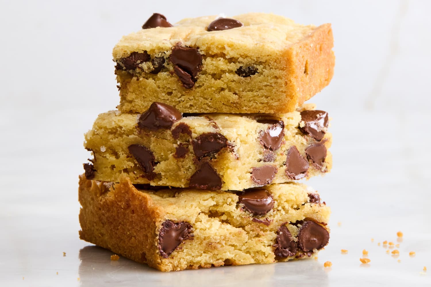 Blondies Recipe (One Bowl with Chocolate Chips) | The Kitchn