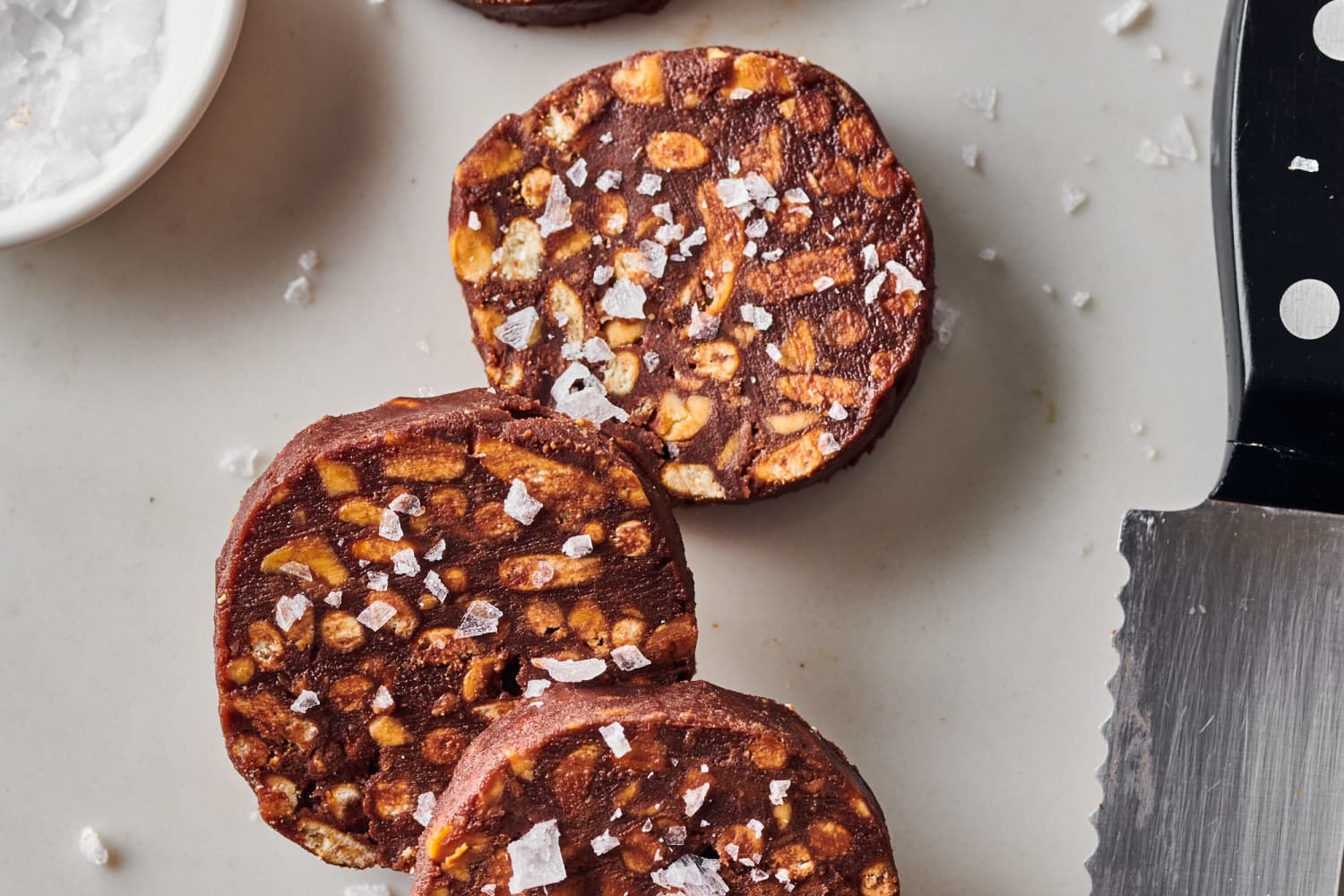 How to Make Chocolate Salami (Salame Di Cioccolato) - No-Bake Chocolate ...