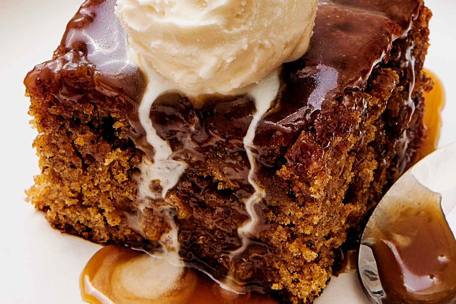 The Iconic British Dessert Paul Hollywood Loves Is Back at Aldi | The ...
