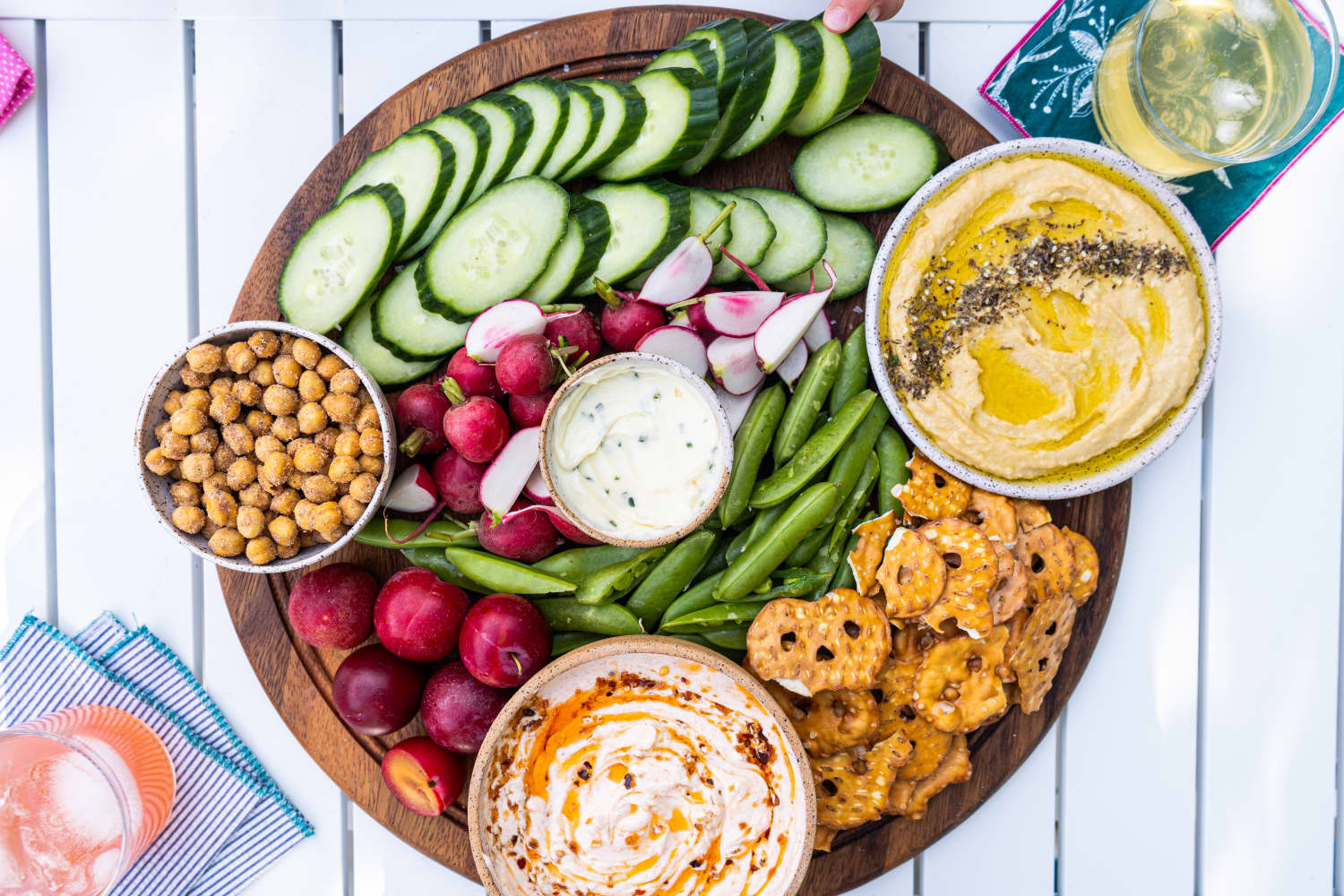 Easy Summer Dinner for Kids: Veggie and Dip Family Snack Board | Cubby