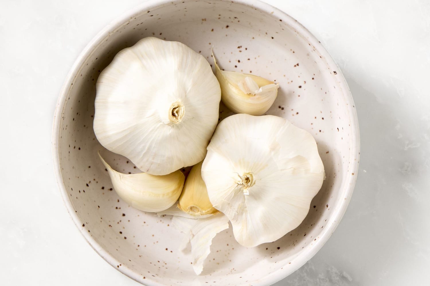 How Long Does Garlic Last? How to Tell If Garlic Has Gone Bad | The Kitchn