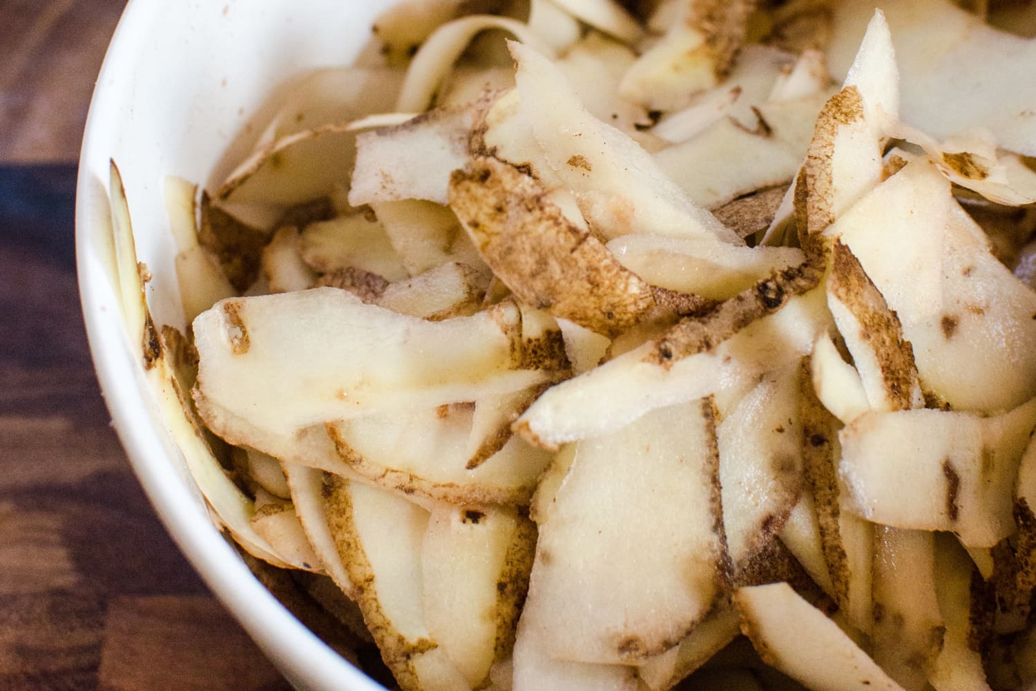 Use Potato Peels to Remove Rust from Knives, Scissors, and More | The ...