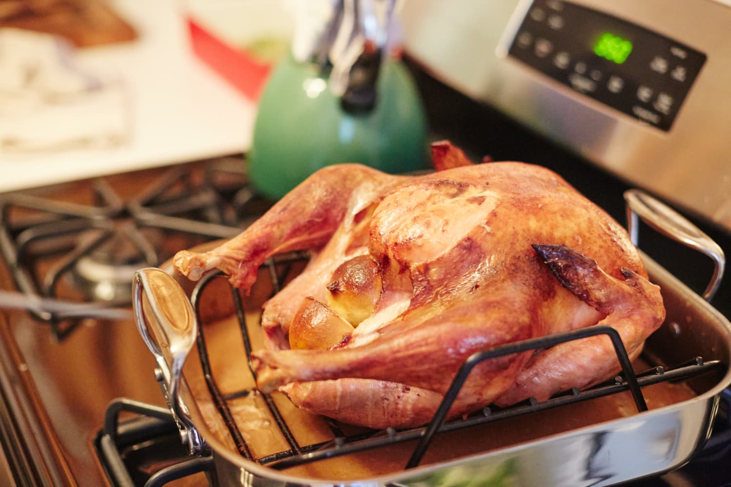 How to Lift a Turkey from the Pan | The Kitchn