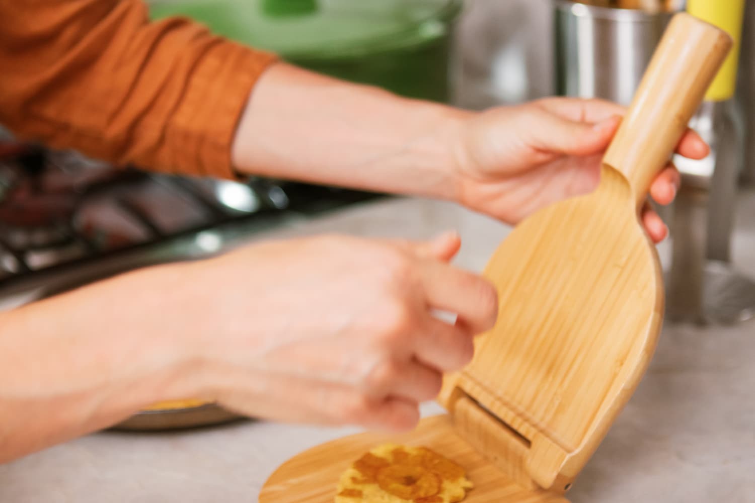 This Affordable Kitchen Tool From Loisa Makes Super-Crispy Tostones a ...