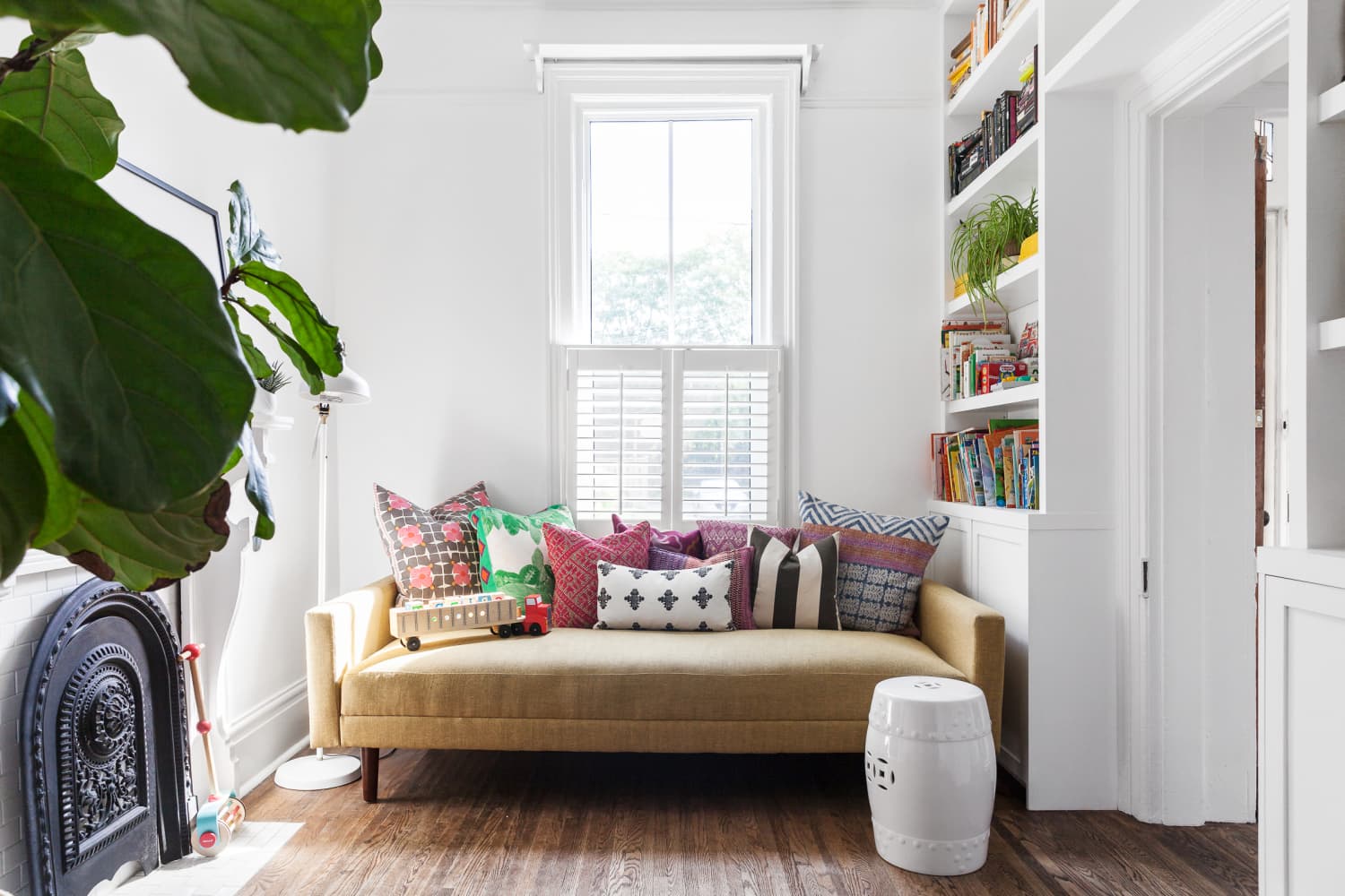 11 Best Bench Seat Sofas 2021 | Apartment Therapy