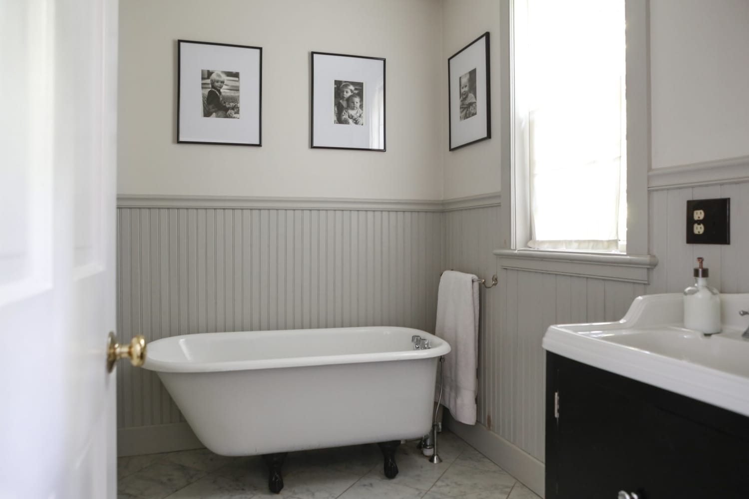 How to Cover Bathroom Wall Tiles [6 Easy Ways!] - EatHappyProject