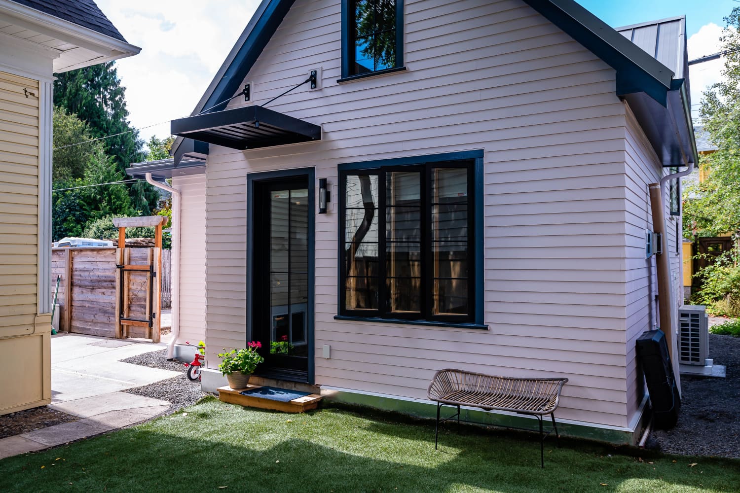 See Jane's 800-Square-Foot House in Oregon from the Small/Cool Contest ...
