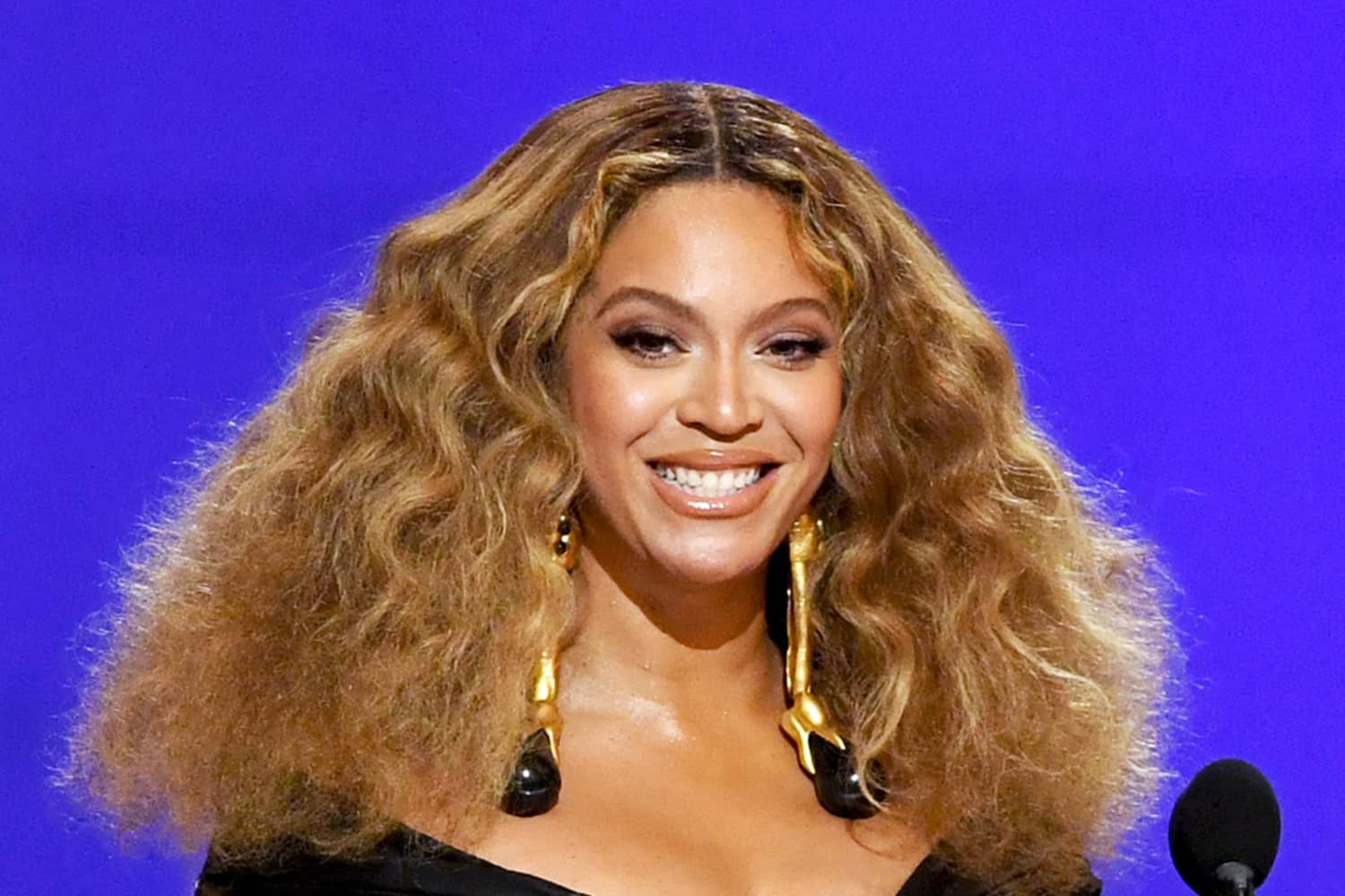 Beyoncé Just Launched a New Alcohol Brand and Fans Are Already "Drunk ...