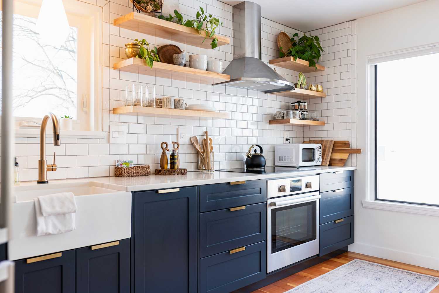 These Are the 2 Most Impractical Kitchen Cabinet Trends | The Kitchn