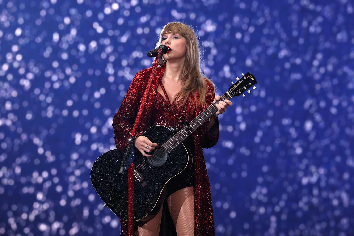 73 Taylor Swift Winter Lyrics Captions for IG and TikTok | Apartment ...