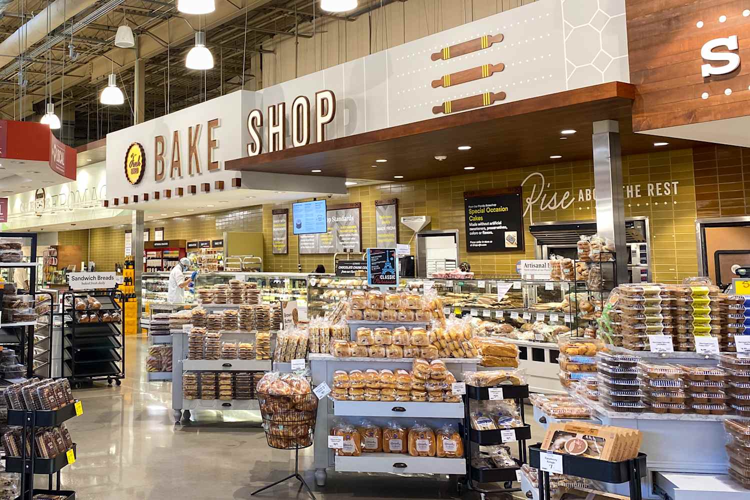 5 Mistakes Grocery Shoppers Make at the Bakery Counter | The Kitchn