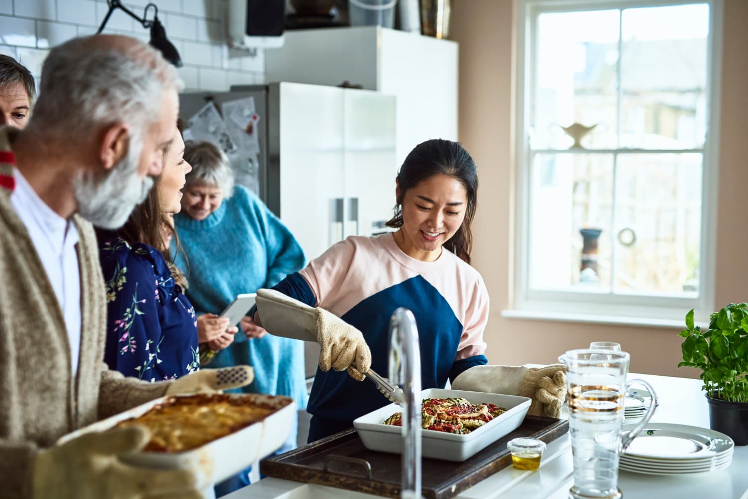 How to Host a Party in a Smaller Space (Without Sacrificing Any Fun ...