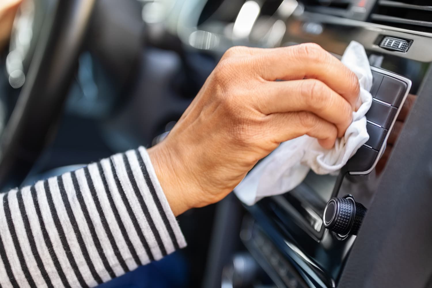 6 Products Pro Cleaners Always Travel With | The Kitchn