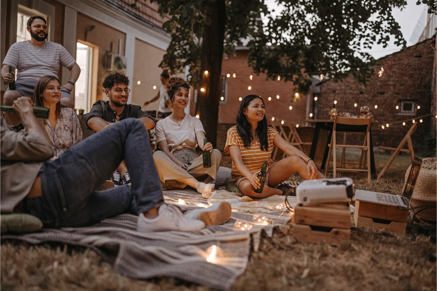 Aldi’s Backyard Movie Night Screen Is Back in Stock for Summer ...