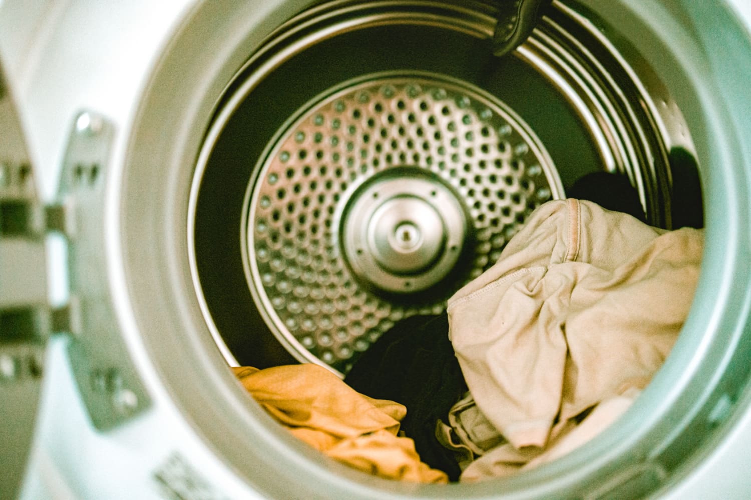 8 Unexpected Kitchen Items You Can Clean in the Washing Machine | The ...