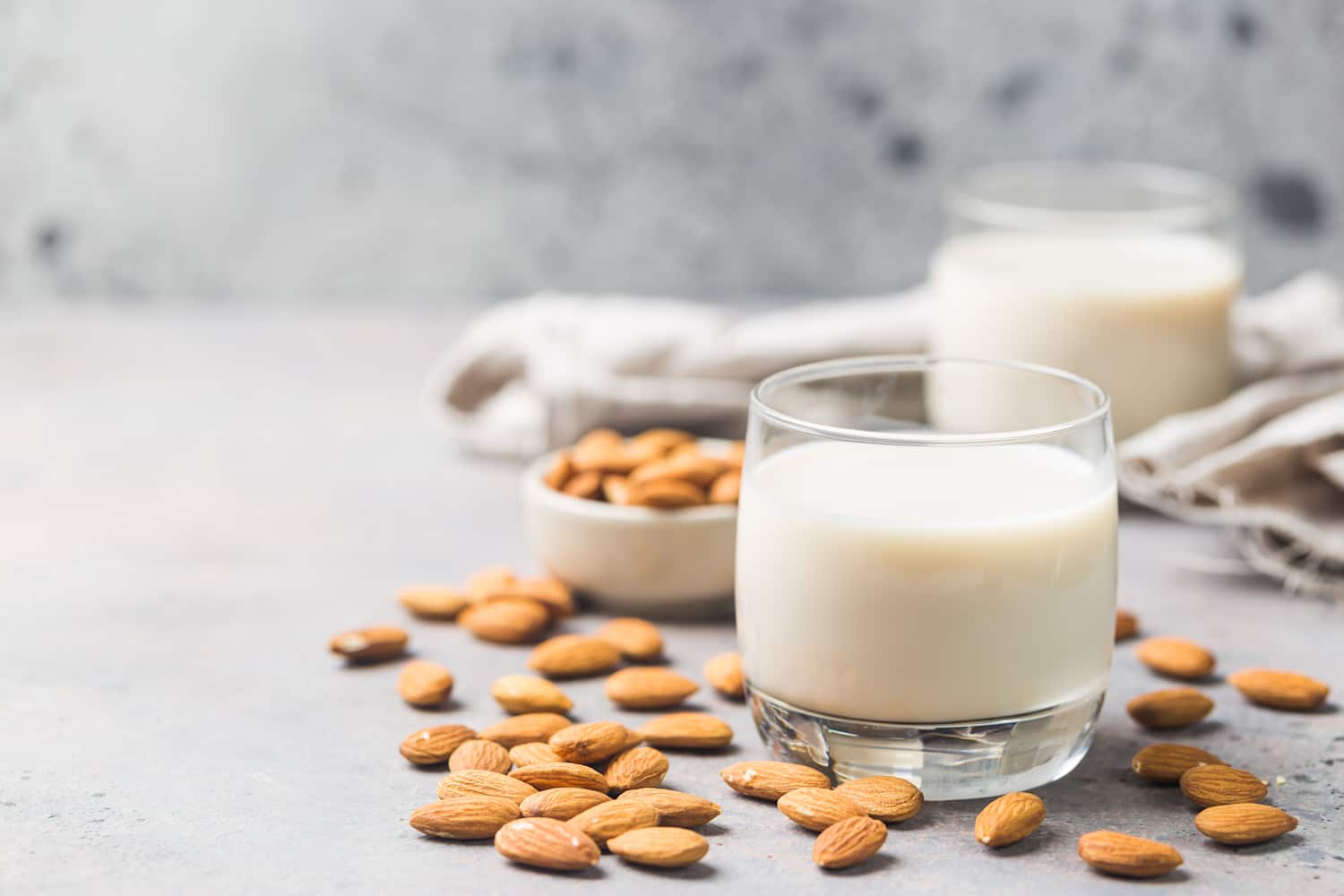 Love Oat Milk? This Ingenious Find Turns Oats (or Nuts!) into Homemade ...