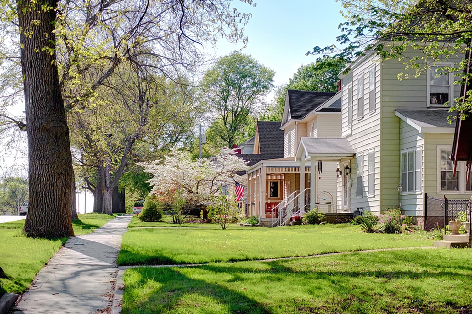 4 Ways to Ensure You're Buying in the Right Community for You ...