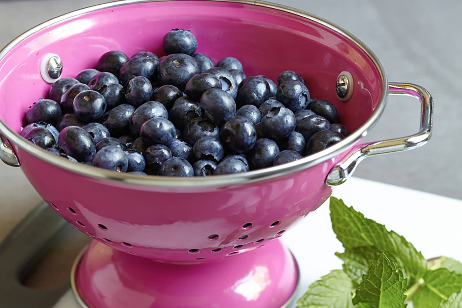 Joie Blueberry Colander Pod Review 2024 (Tested, Photos) | The Kitchn
