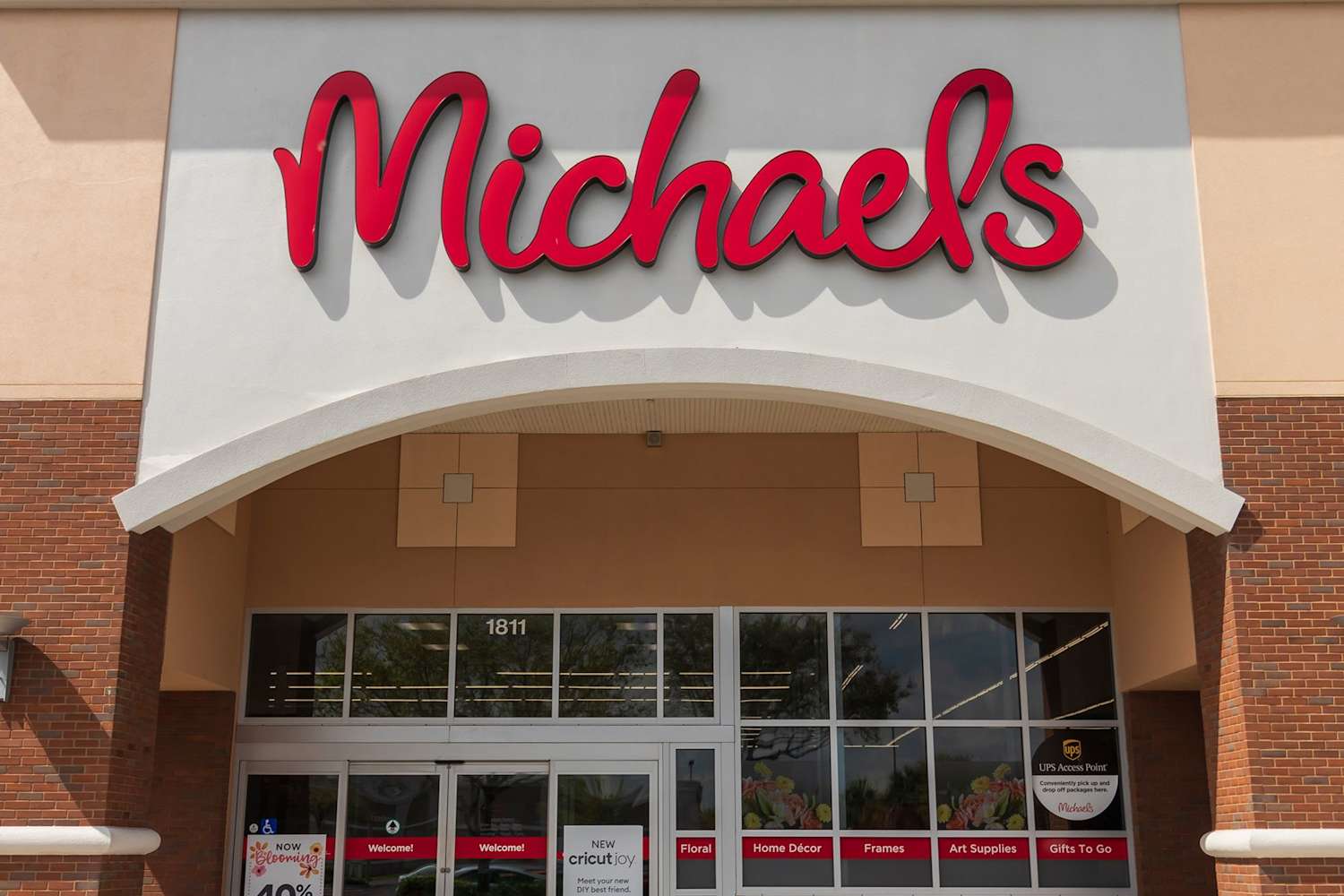 Michaels Is Selling a Scalloped Basket Trio | Apartment Therapy