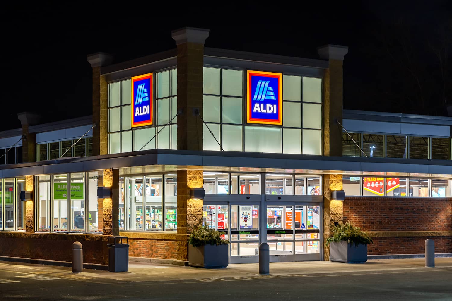 This $10 Aldi Gem Is Perfect for a Super Bowl Viewing Party | Apartment ...