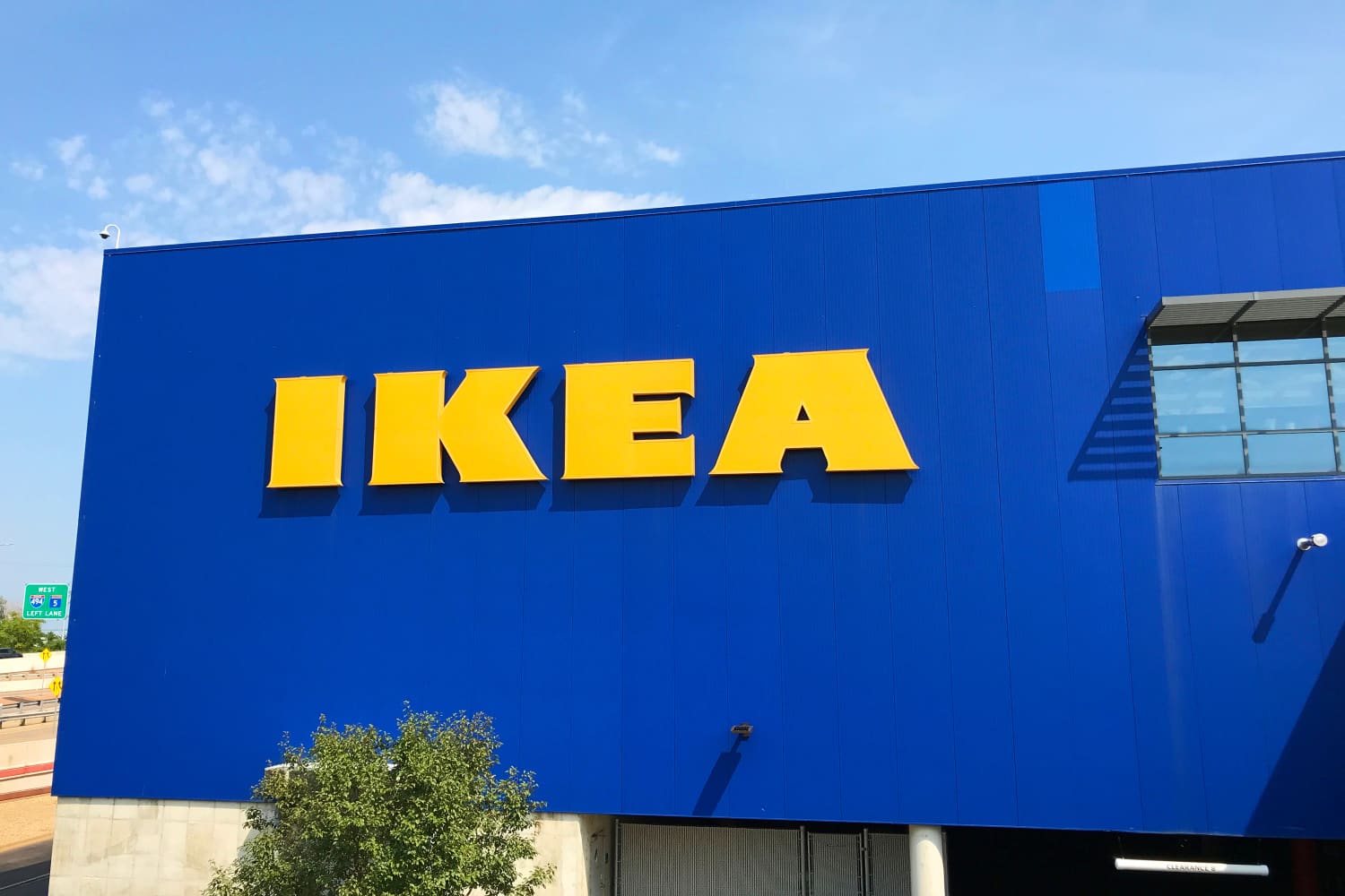 IKEA’s HEMNES Trundle Bed Is Perfect for Cramped Guest Rooms ...