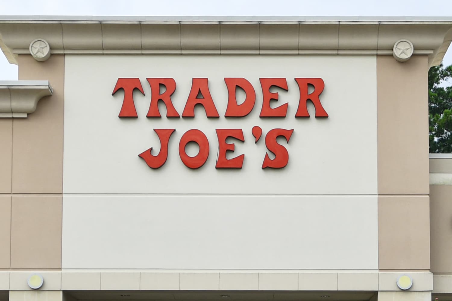 Trader Joe’s Just Brought Back a Fan-Favorite Limited-Edition Treat for the Holidays, and It’s ...