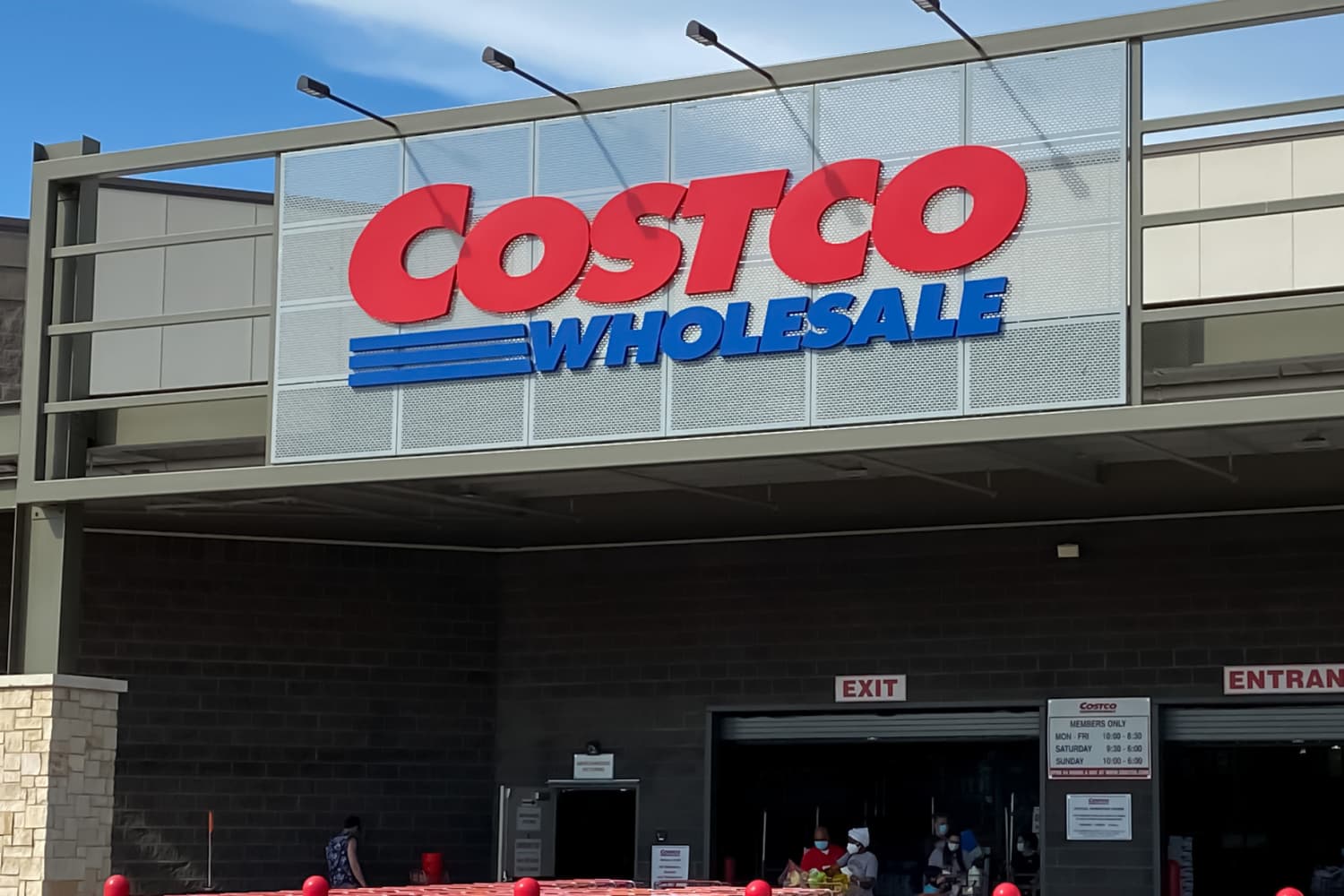 Costco's Newest Bakery Item Is Perfect for Breakfast, Lunch, and Dinner ...