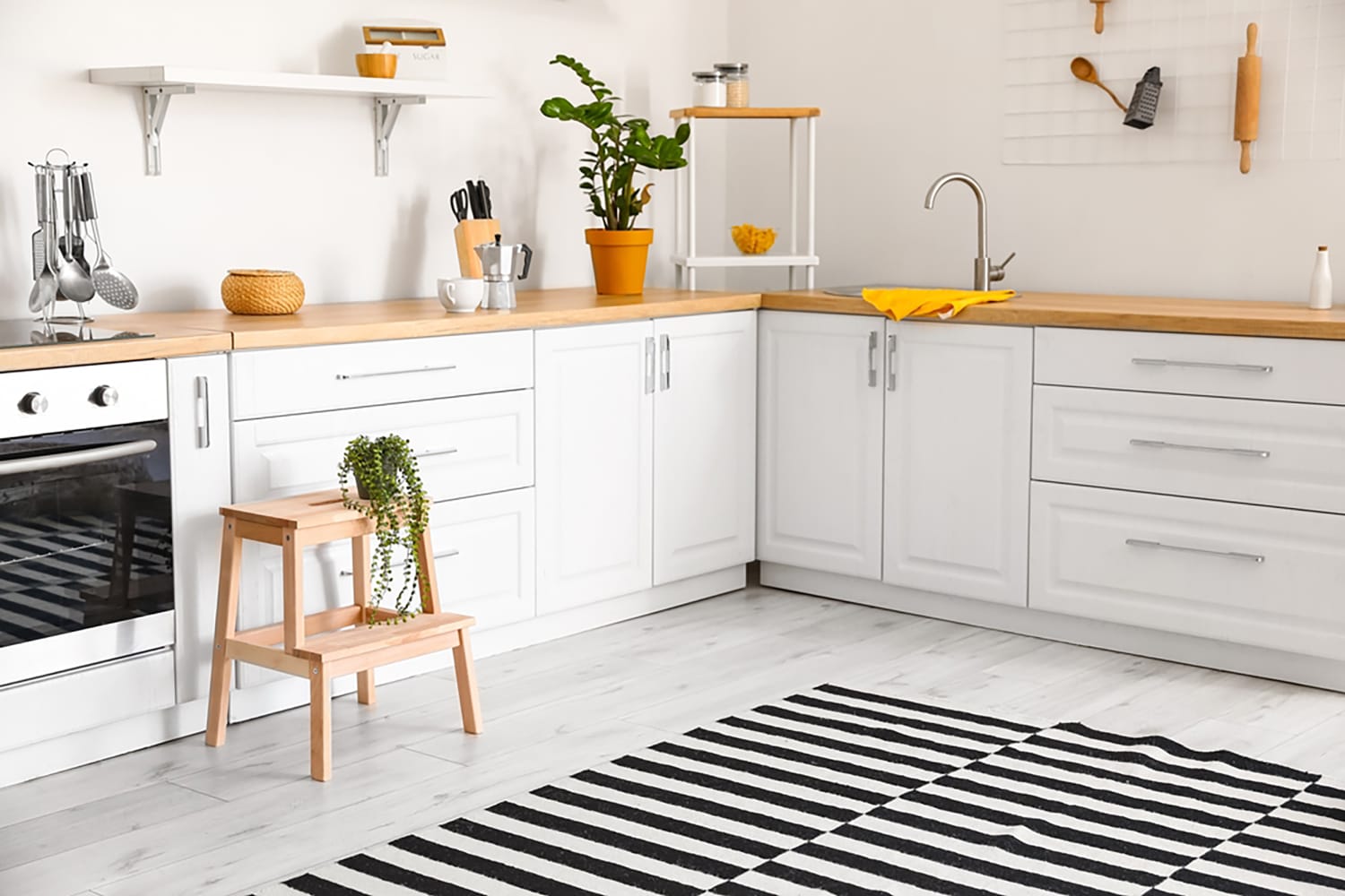 10 Best Step Ladders and Step Stools in 2024 | Apartment Therapy