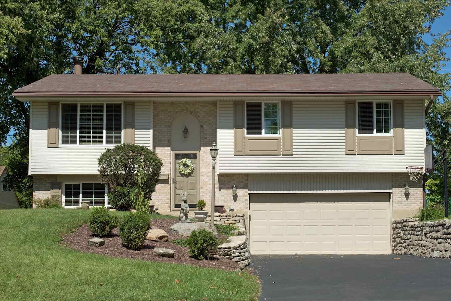 This '90s Home Layout Trend Is Finally On Its Way Out - Here's What's ...