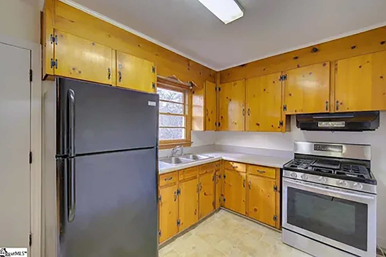 Before & After: A “Cramped” Kitchen Gets a Whimsical Makeover | The Kitchn