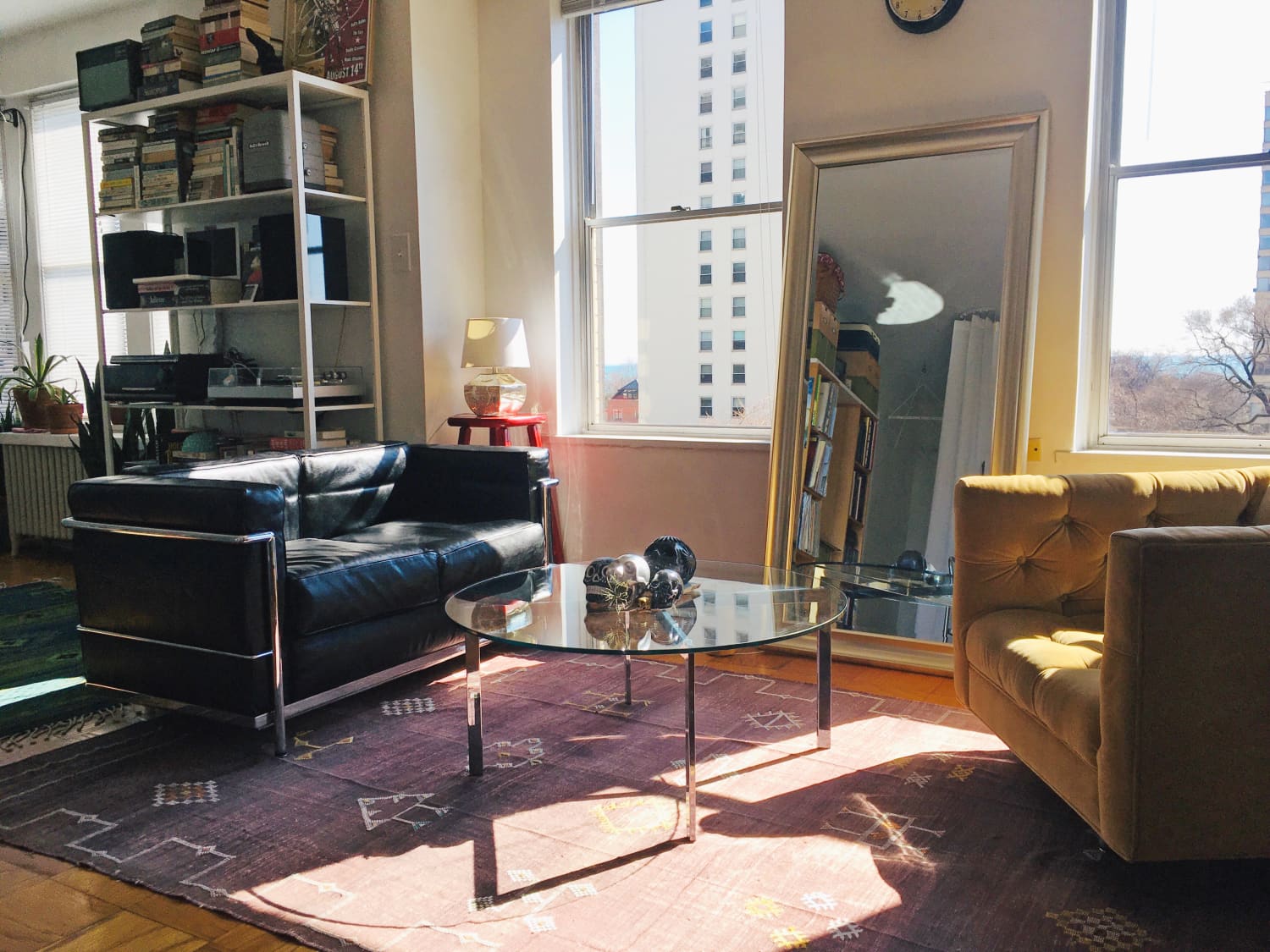 Small Chicago Studio Apartment Photos | Apartment Therapy