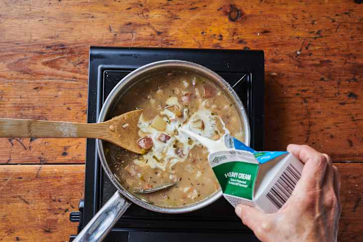 clam chowder soup spoon