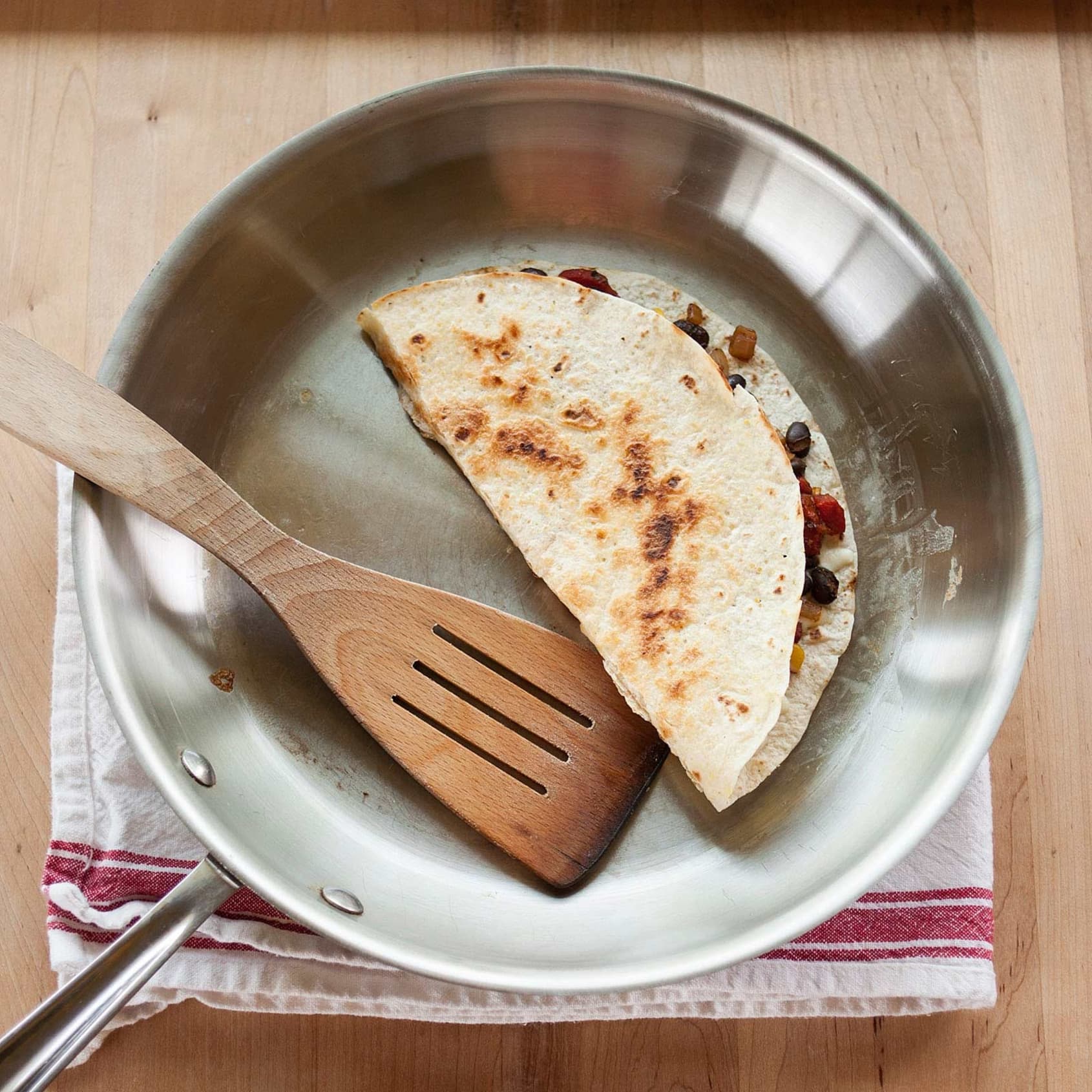 how to cook quesadilla