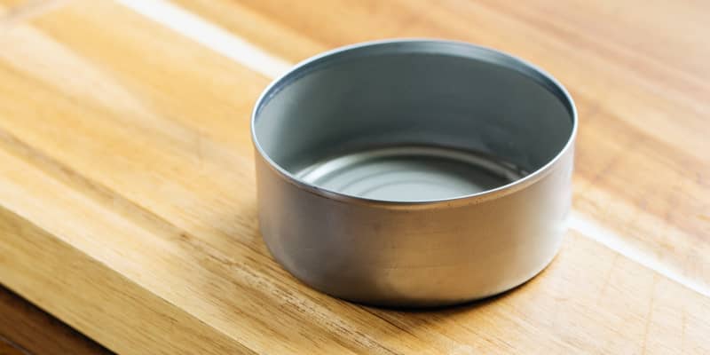 empty tuna can rust