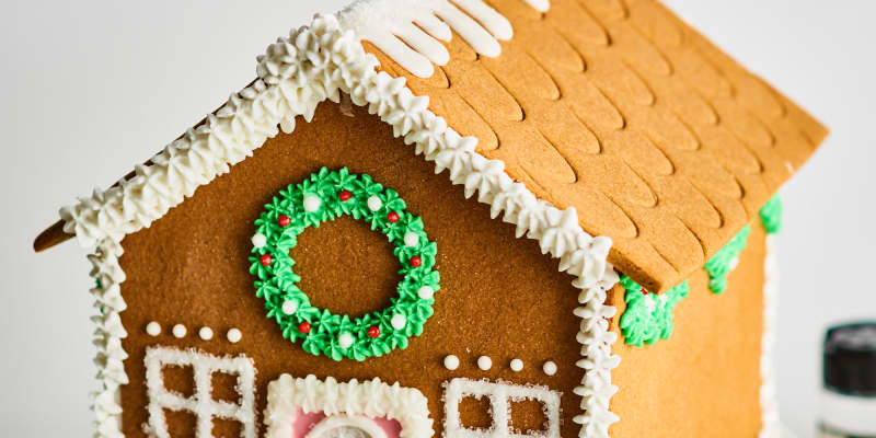 how to make round gingerbread house