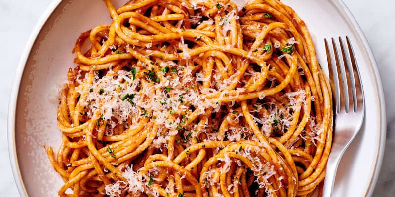 how to make pasta sauce tomato paste