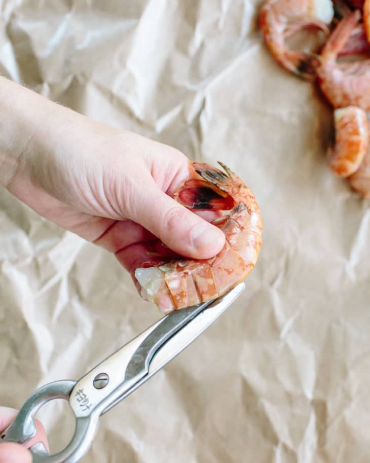 how to boil and devein shrimp