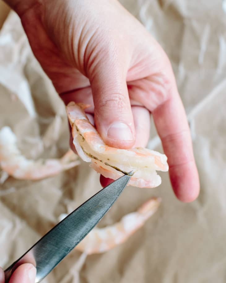 how to boil and devein shrimp