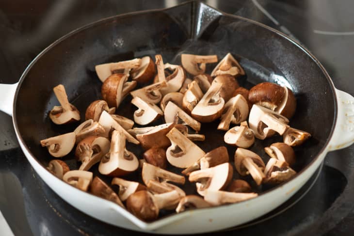 how to cook mushrooms on stove top